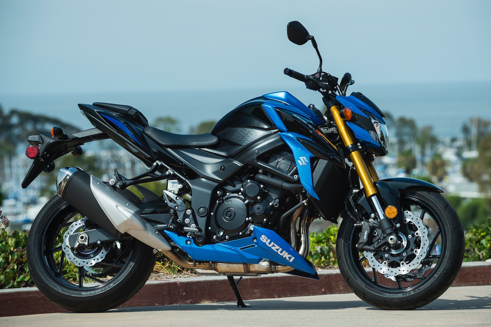 Review Of Suzuki GSX S750 2018 Pictures Live Photos Description Review Of Suzuki GSX S750 2018 Pictures Live Photos Description